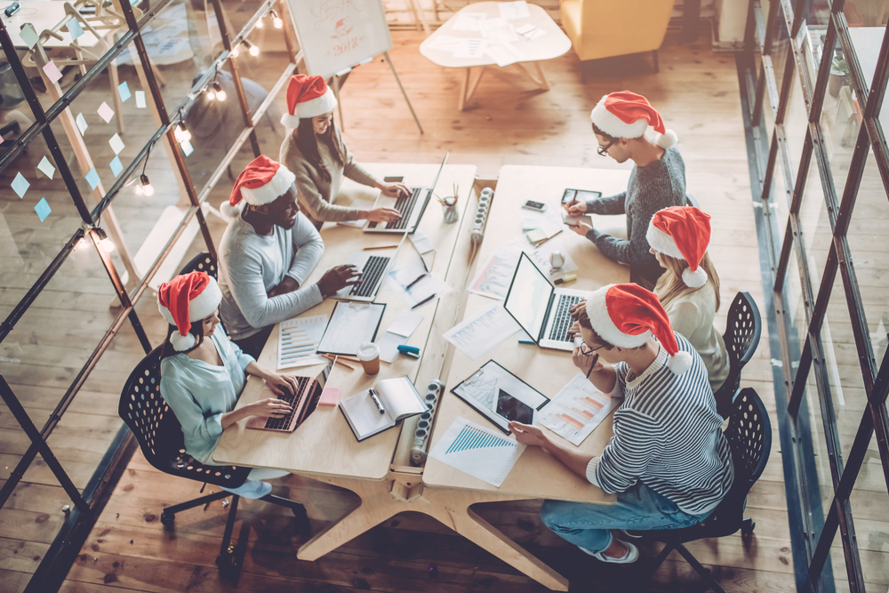 25 Best Christmas Team Building Activities & Events | KDM Events