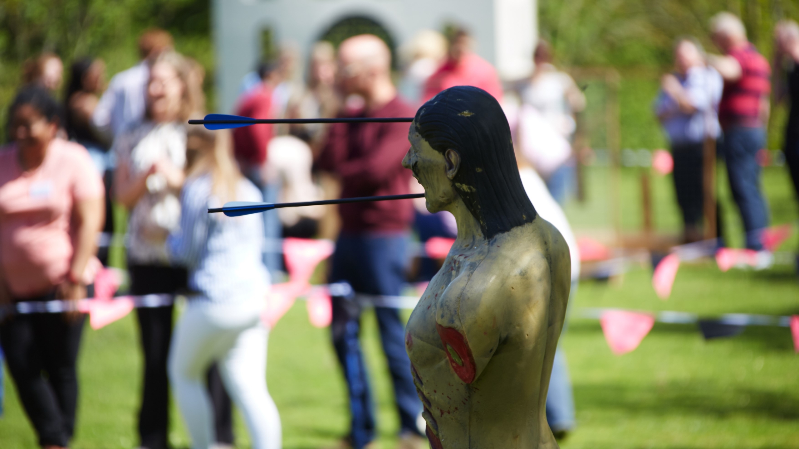 Why Outdoor Team Building is the Ultimate Team Building Challenge | KDM ...